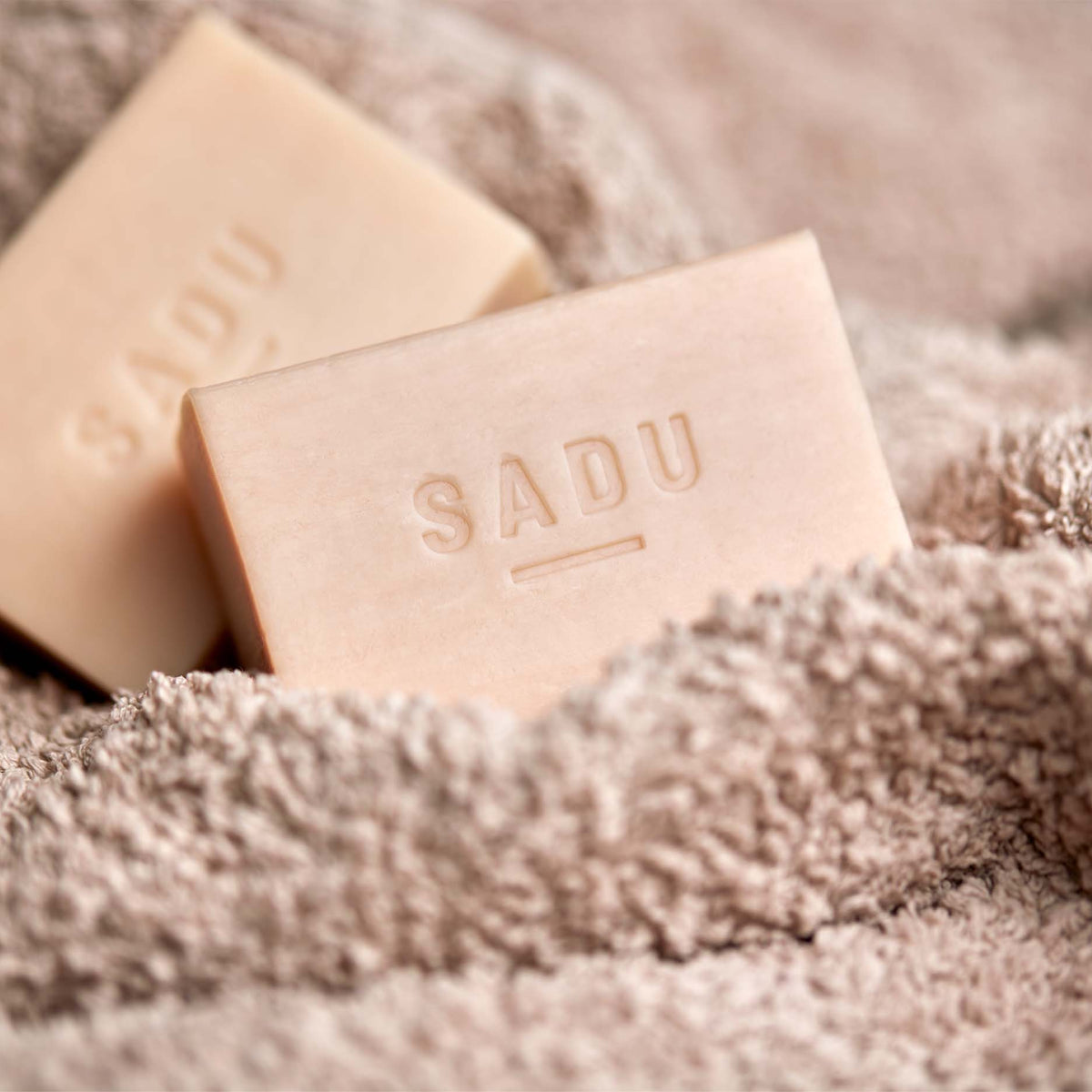 How to Choose Soaps for Extremely Dry and Sensitive Skin? – The Camel ...